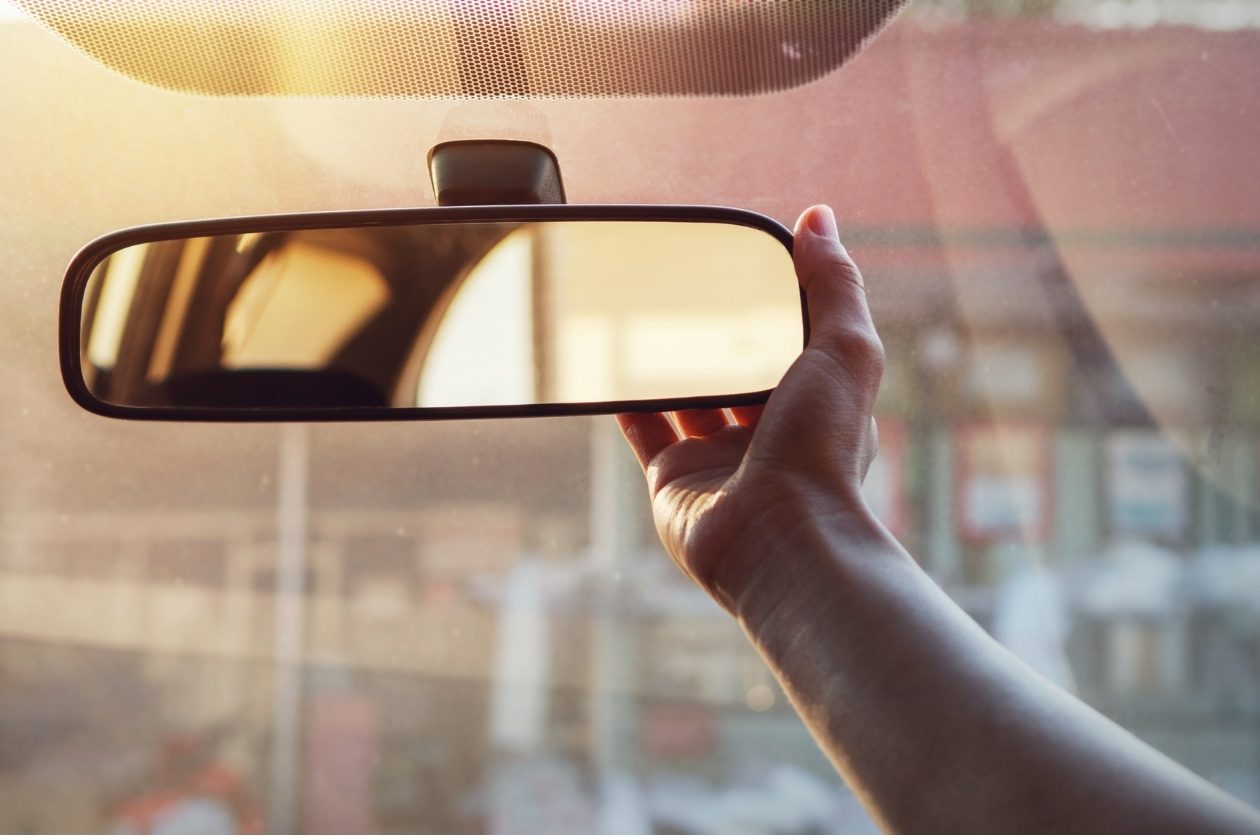 Espejos de auto: ¿para qué sirve cada uno? encuentra su función
