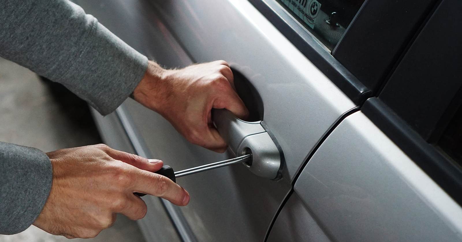 ¿Qué pasa si sufres el robo de tu auto y todavía lo estás pagando?